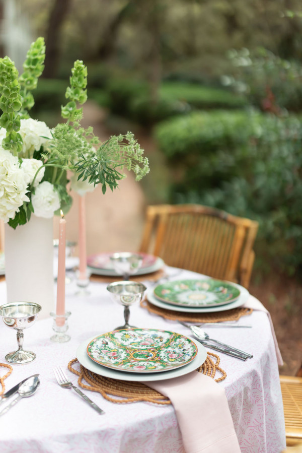 Simply Lovely: Outdoor Spring Table Inspiration | Do Say Give